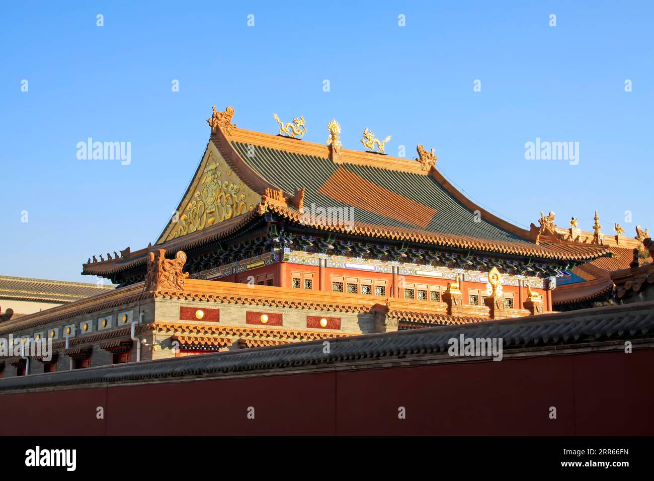 Traditional lamasery hi-res stock photography and images - Alamy