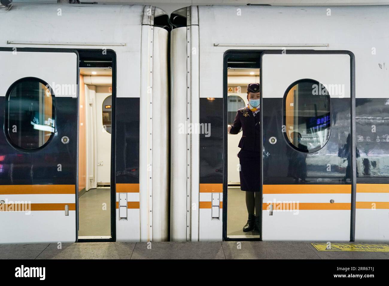 90s con hi-res stock photography and images - Alamy