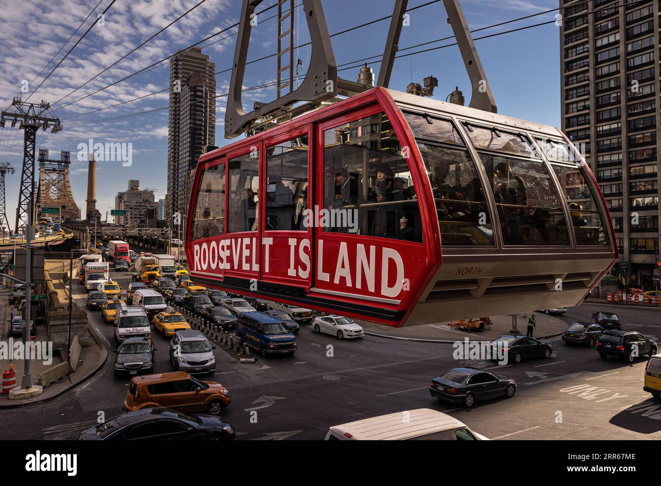 Roosevelt Island Tramway Manhattan New York, New York, USA Stock Photo ...