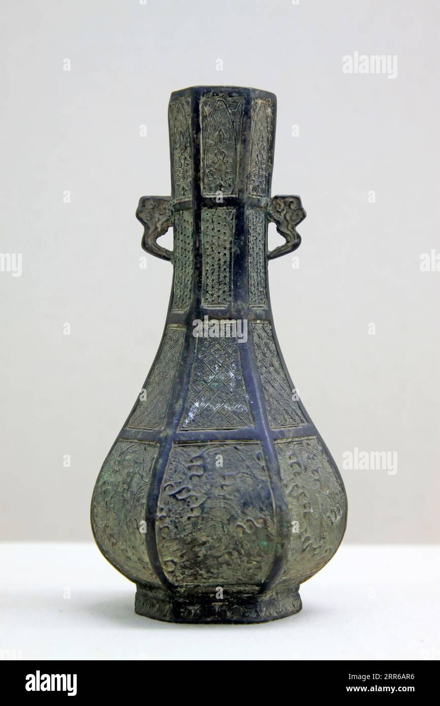 Chinese ancient bronze pot, closeup of photo Stock Photo - Alamy