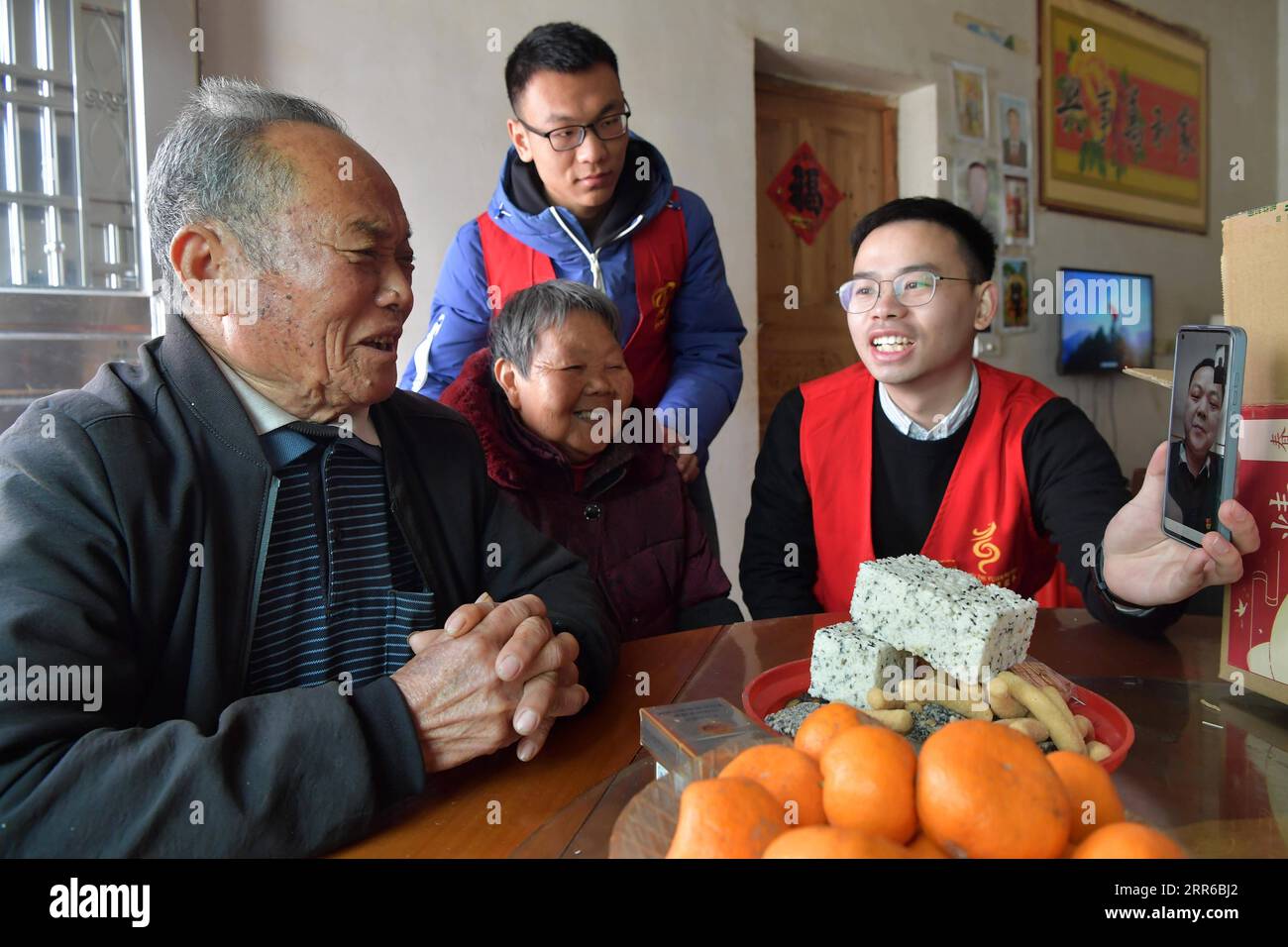 Community link workers hi-res stock photography and images - Alamy