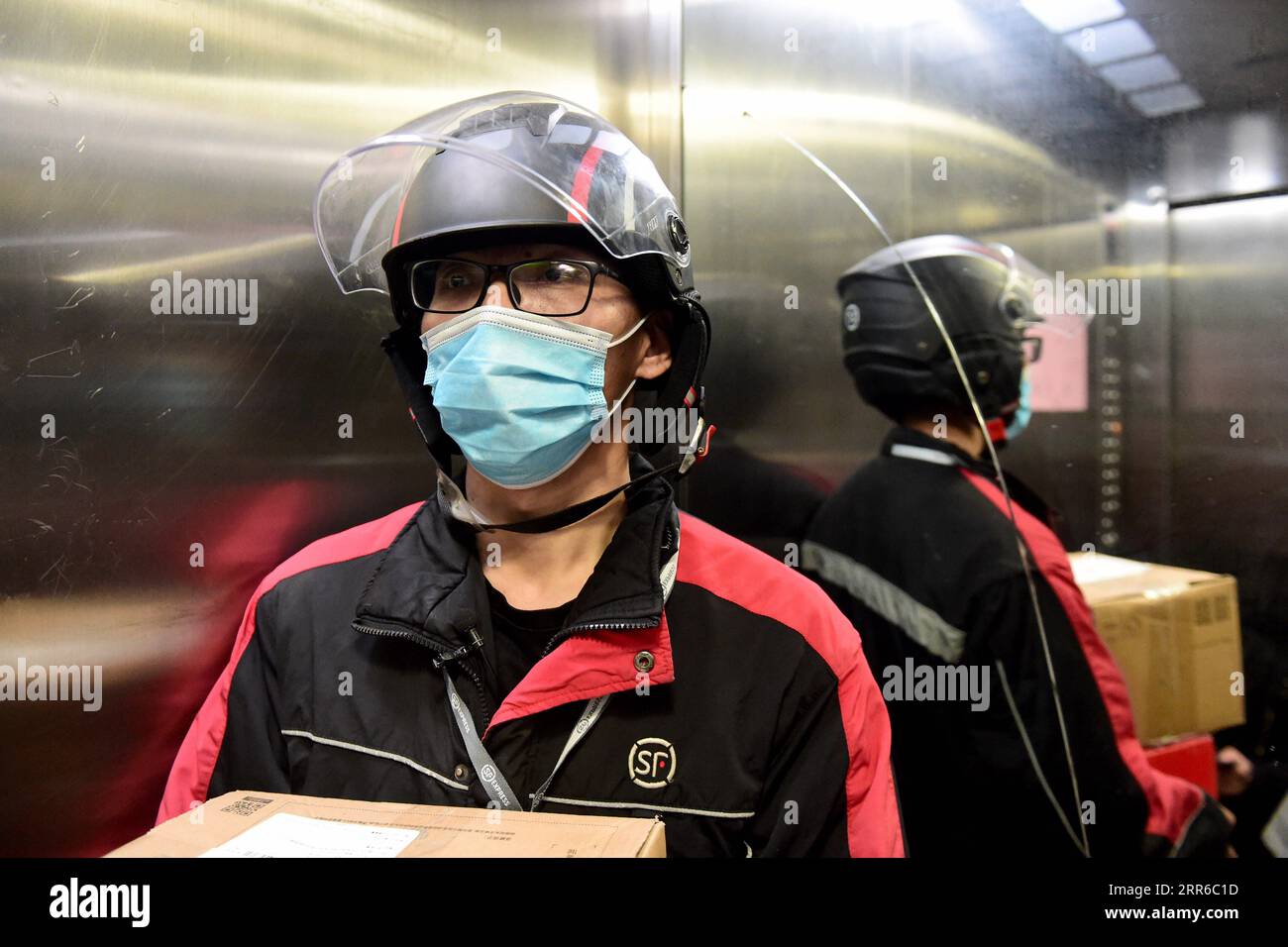 China post sf express hi-res stock photography and images - Alamy