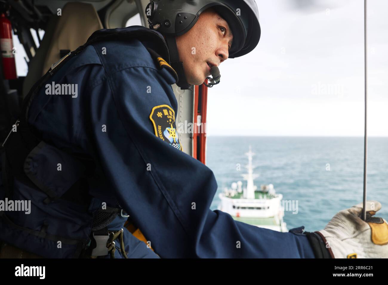 Winch operator hi-res stock photography and images - Alamy