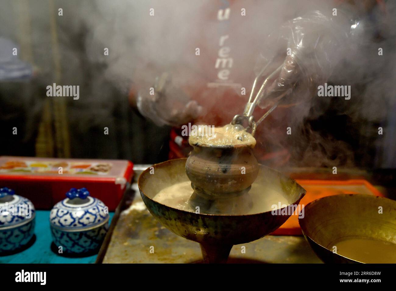 Tandoori tea hi-res stock photography and images - Alamy