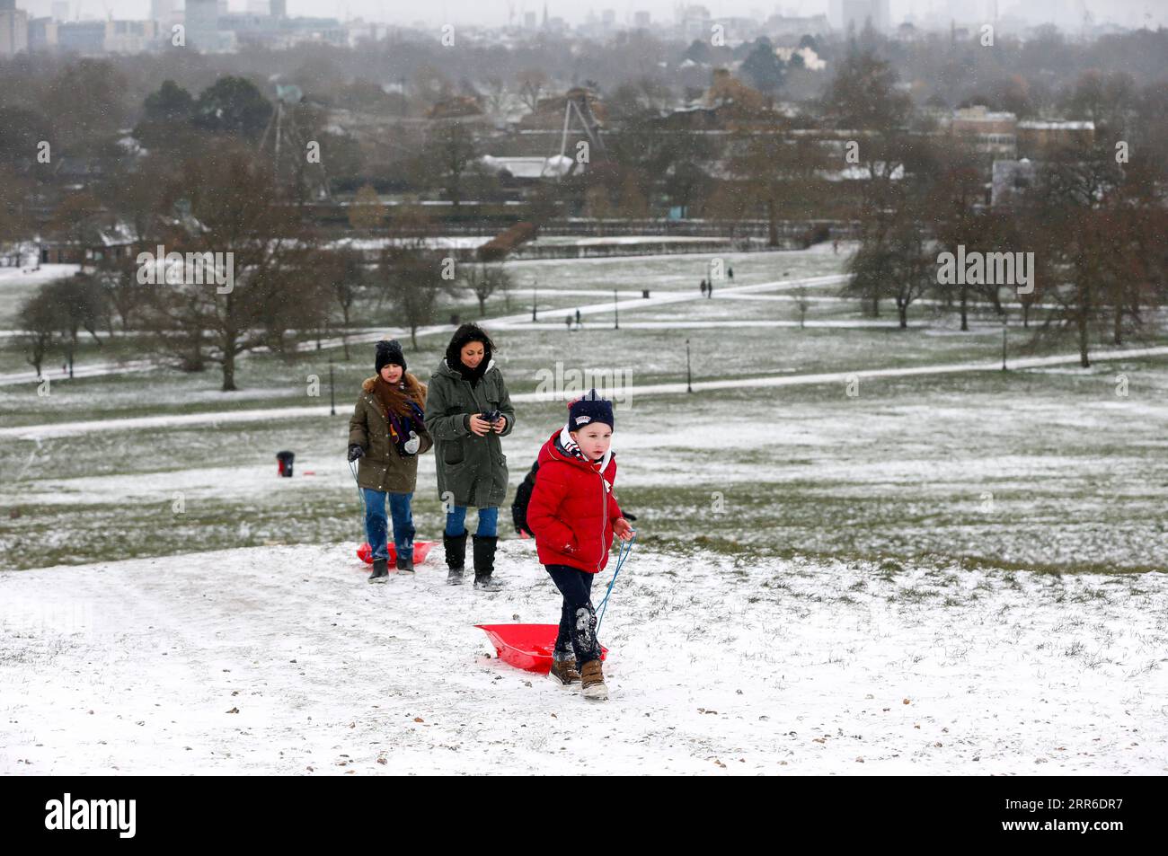 Mini sledge hi-res stock photography and images - Alamy