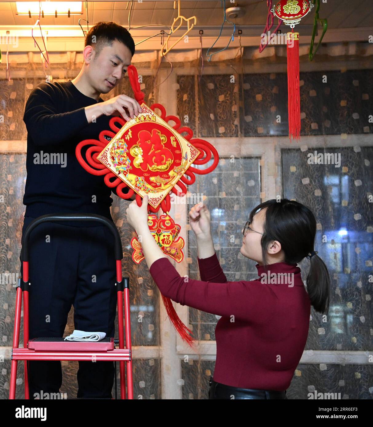 China police 90s hi-res stock photography and images - Alamy