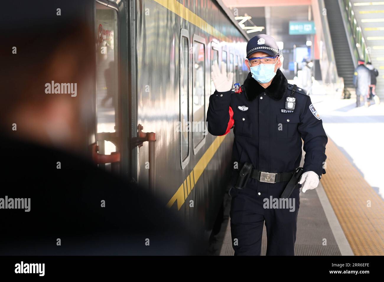 China police 90s hi-res stock photography and images - Alamy