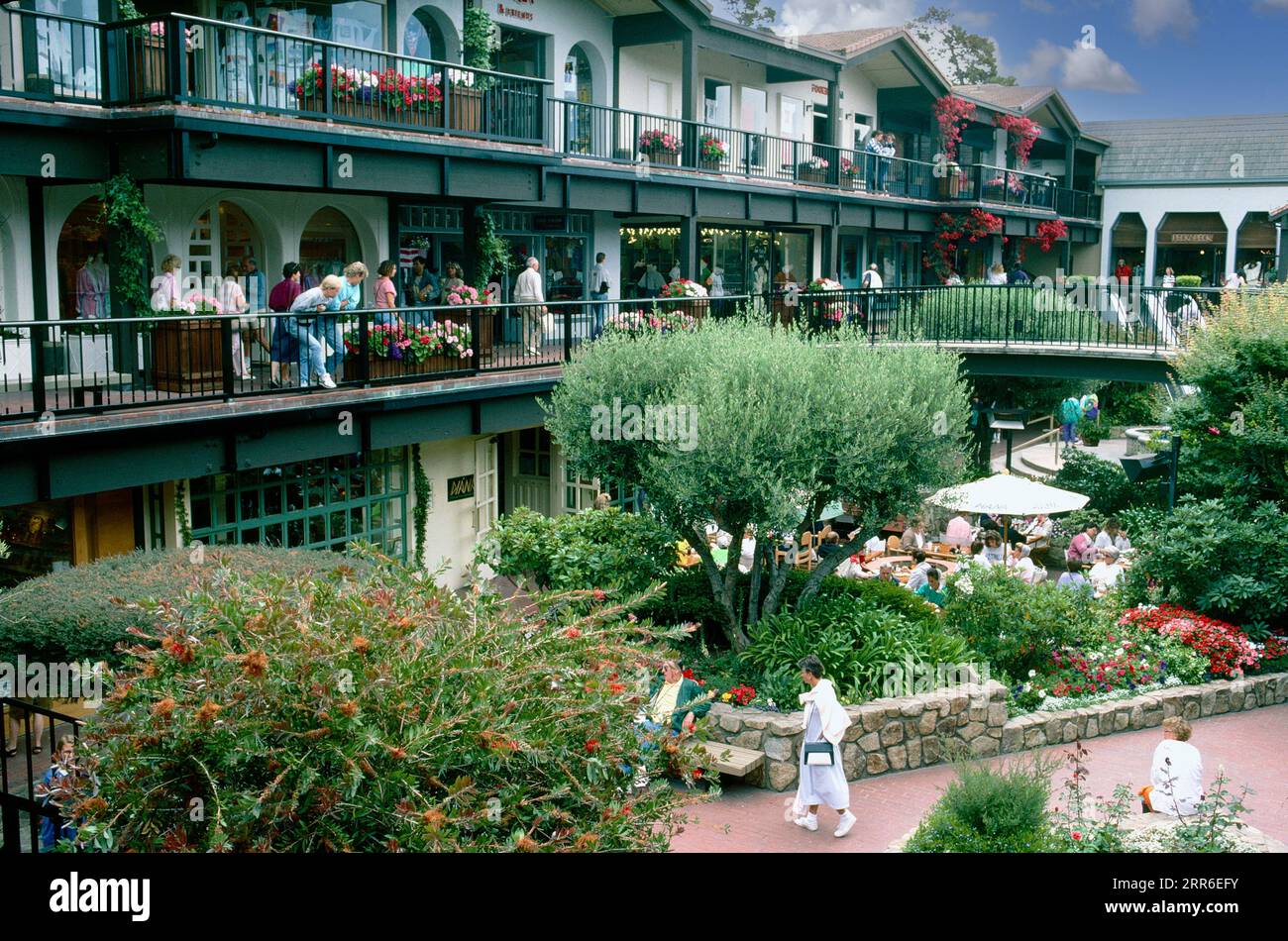 Carmel plaza shopping center hi-res stock photography and images - Alamy