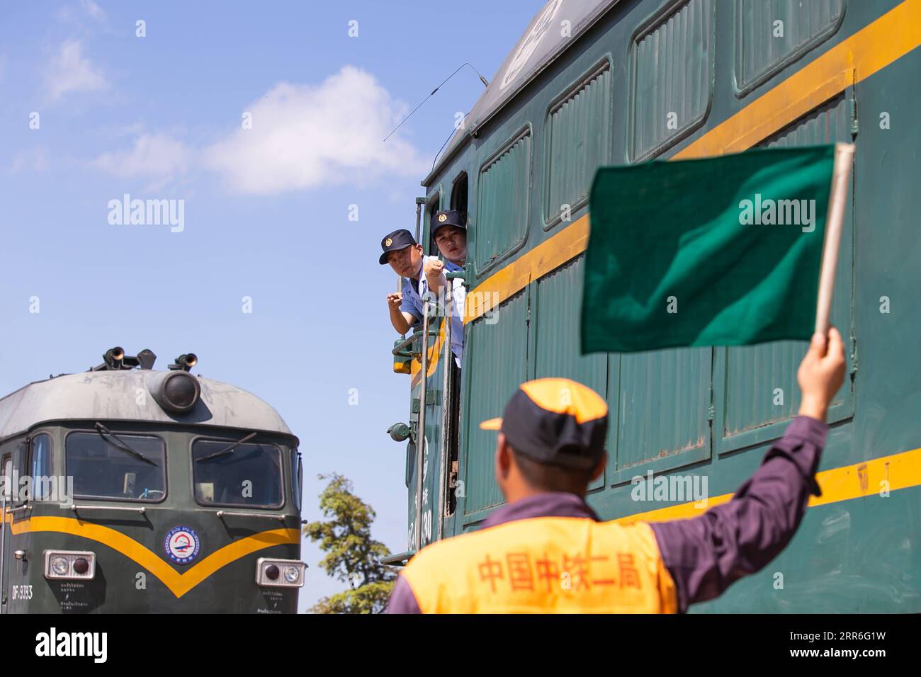 No 422 train hi-res stock photography and images - Alamy