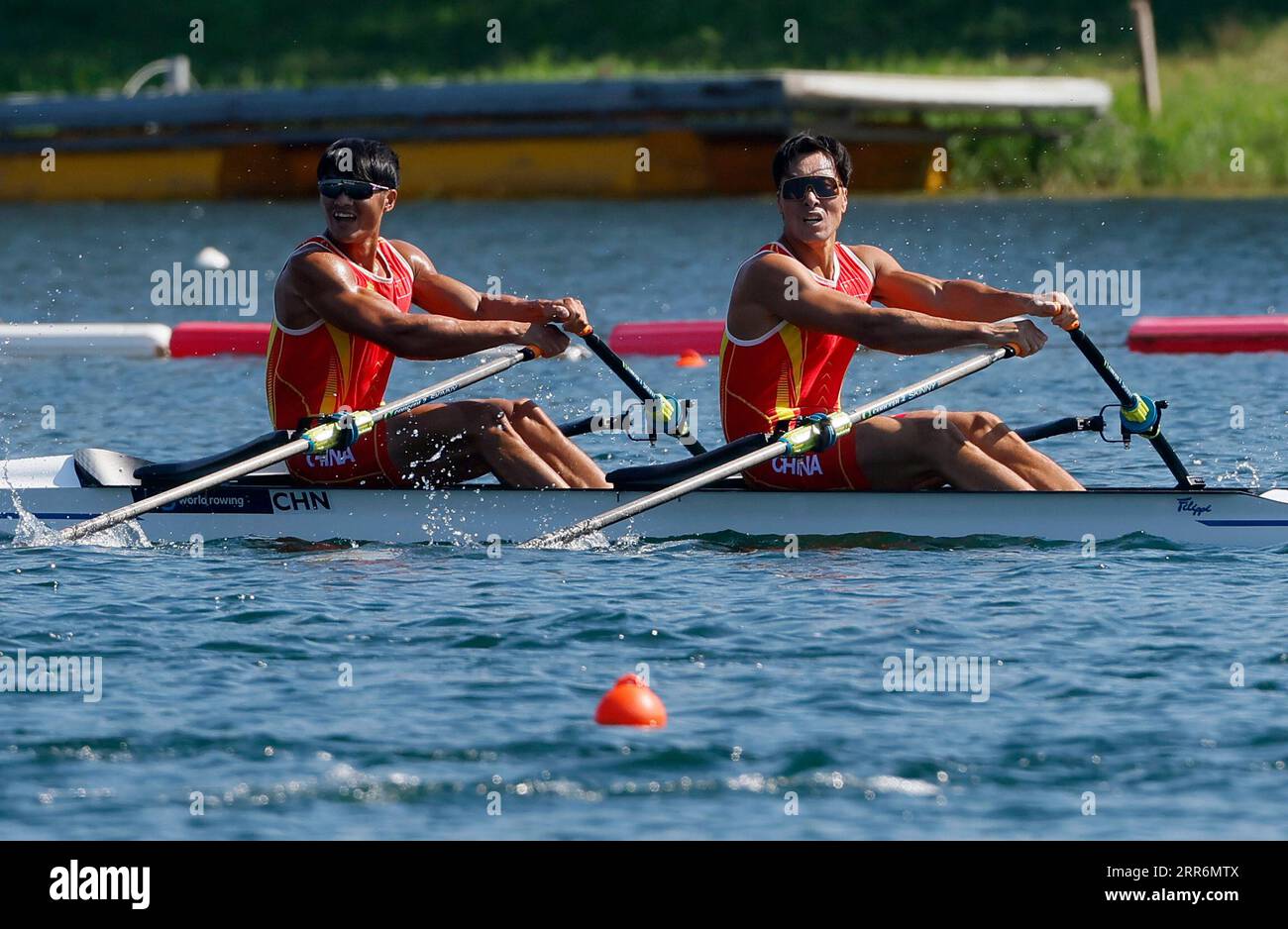 Belgrade, Serbia. 6th Sep, 2023. China's Liu Zhiyu (L) and Zhang Liang ...