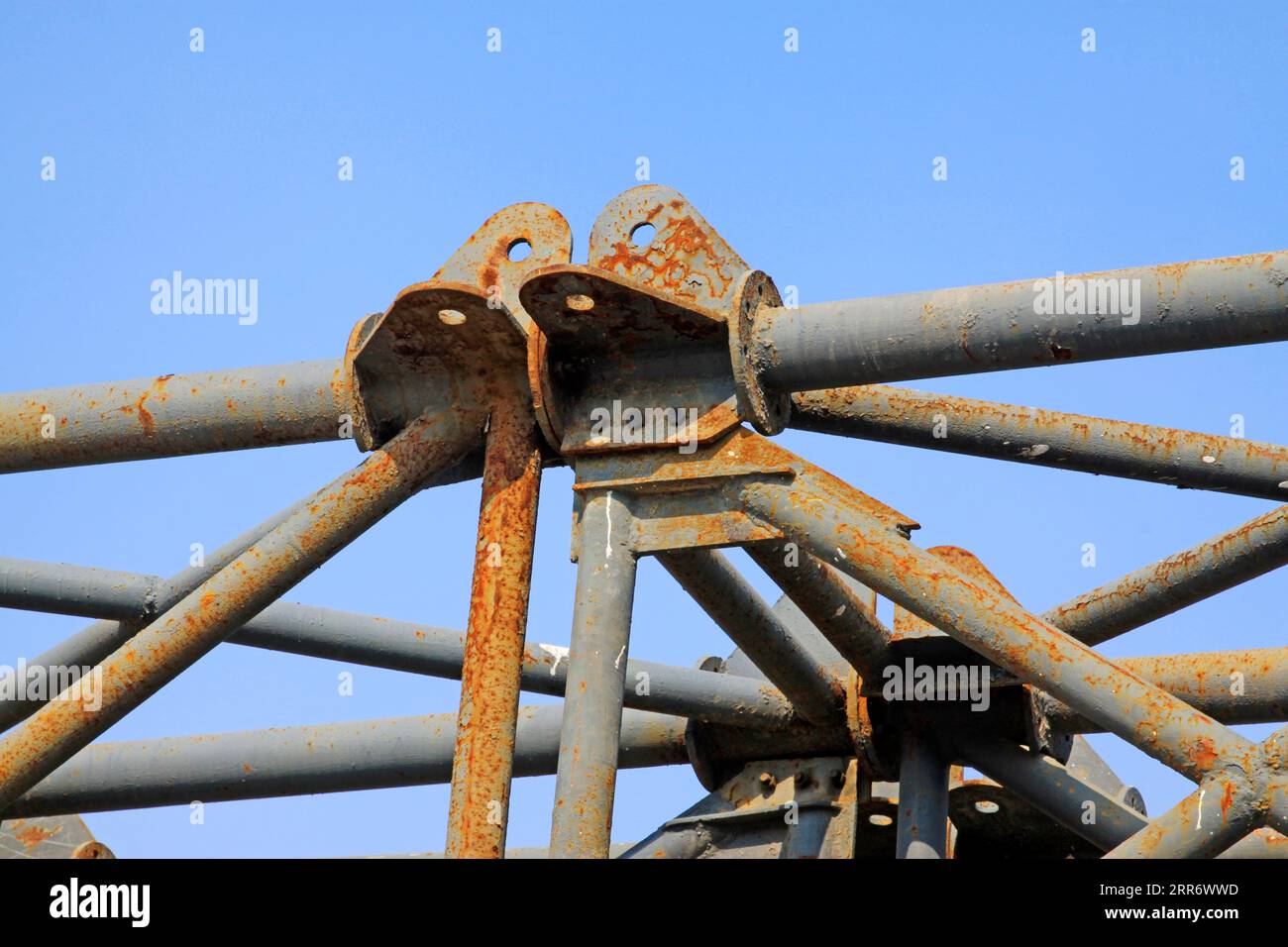 Steel framed structure hi-res stock photography and images - Alamy