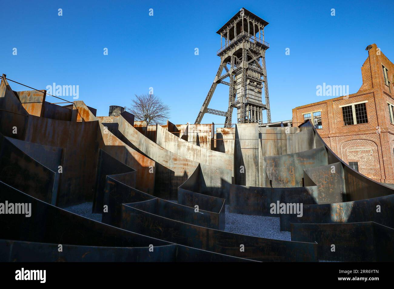 C mine maze hi-res stock photography and images - Alamy
