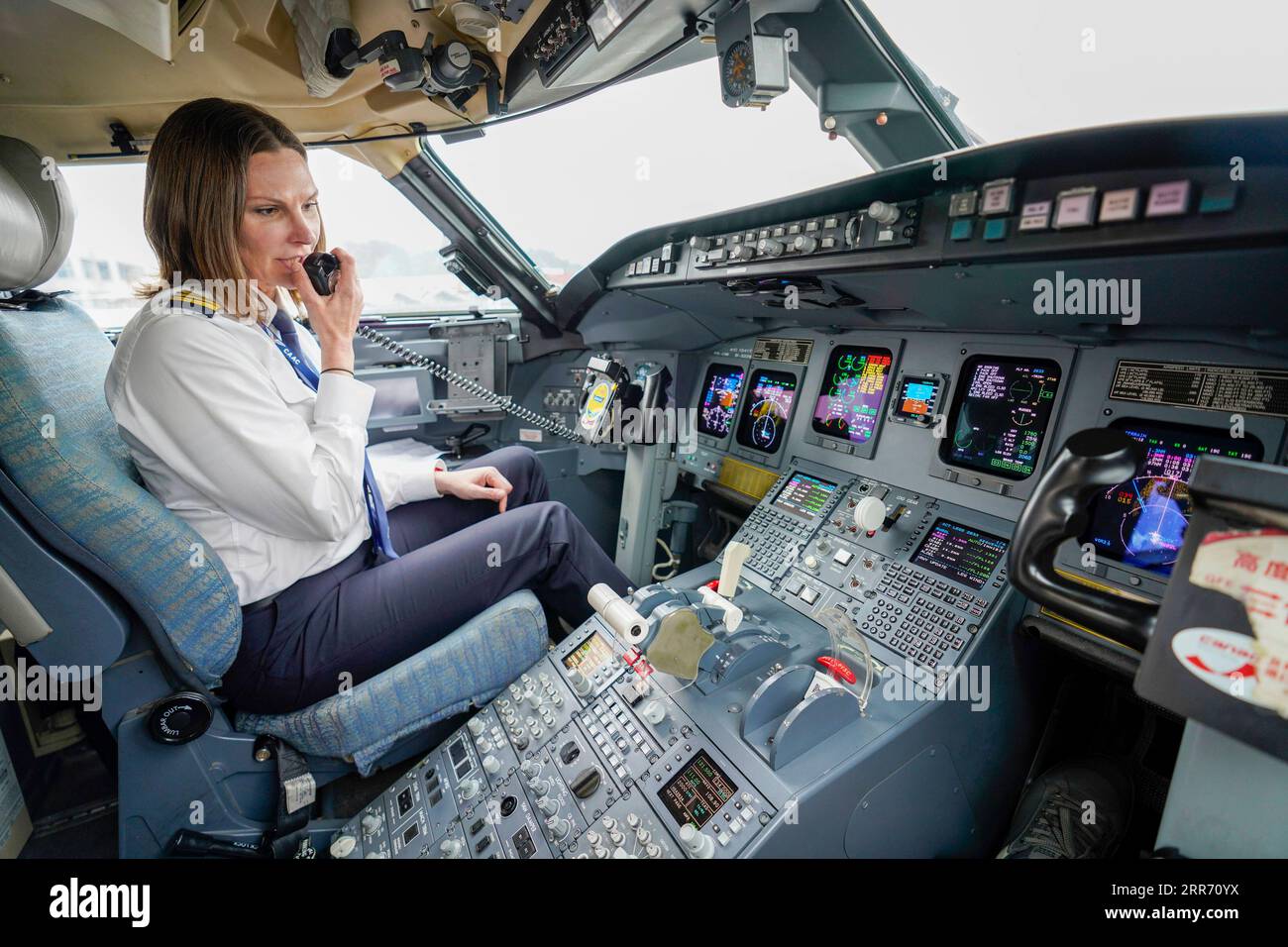 Airliner sara hi-res stock photography and images - Alamy