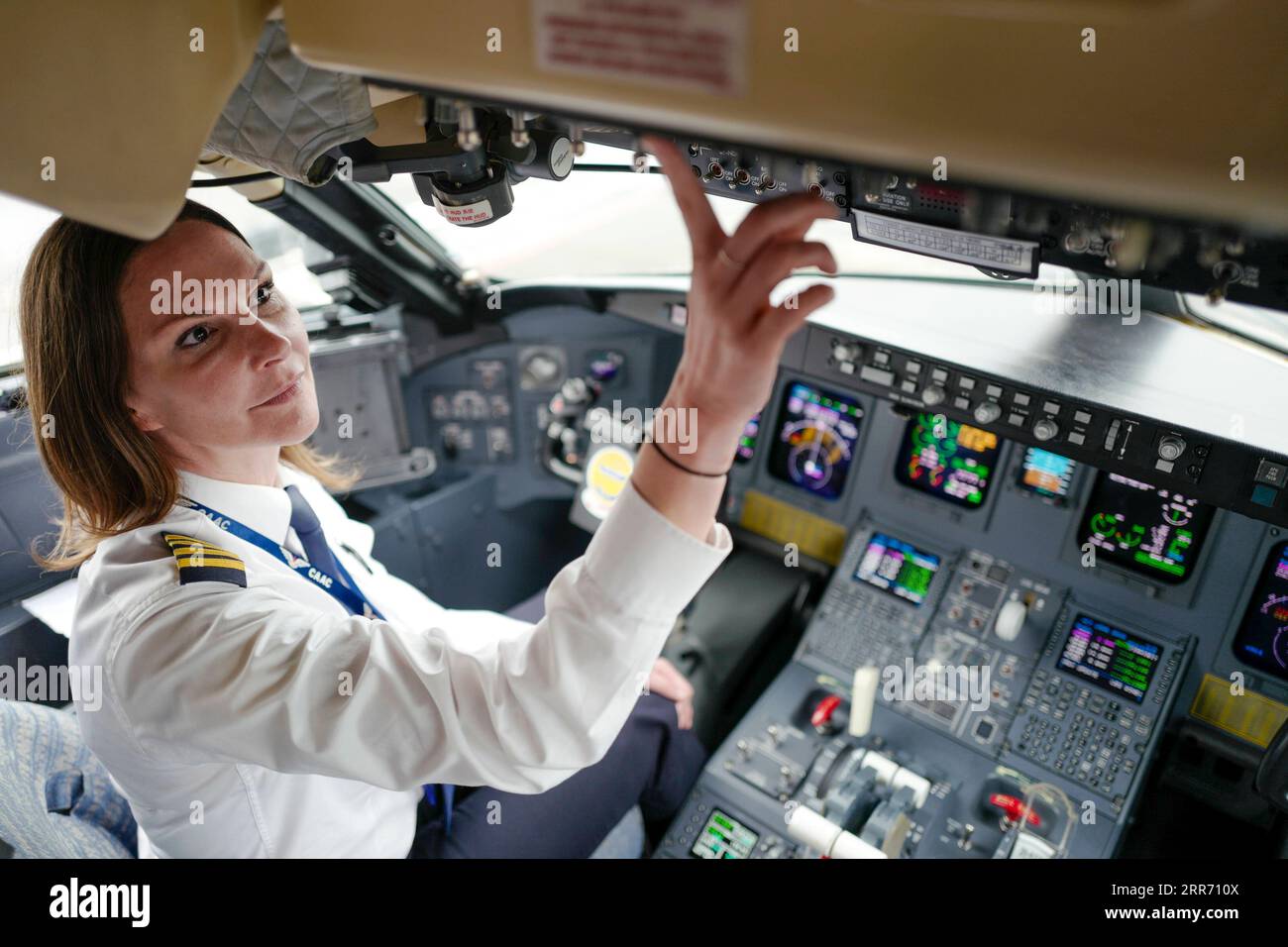 Airliner sara hi-res stock photography and images - Alamy