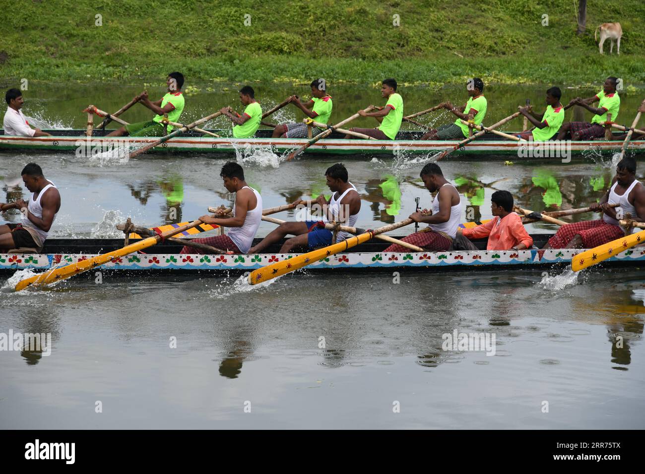 Kolkata, India. 06th Sep, 2023. Traditional 8th annual boat race ...