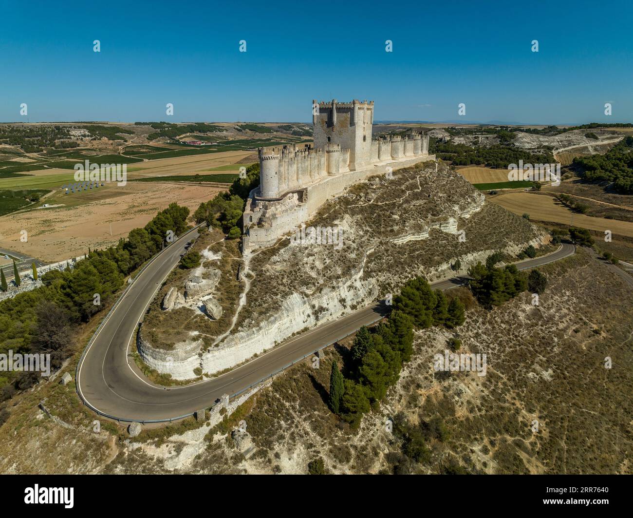 Medieval turret castle exterior hi-res stock photography and images - Alamy