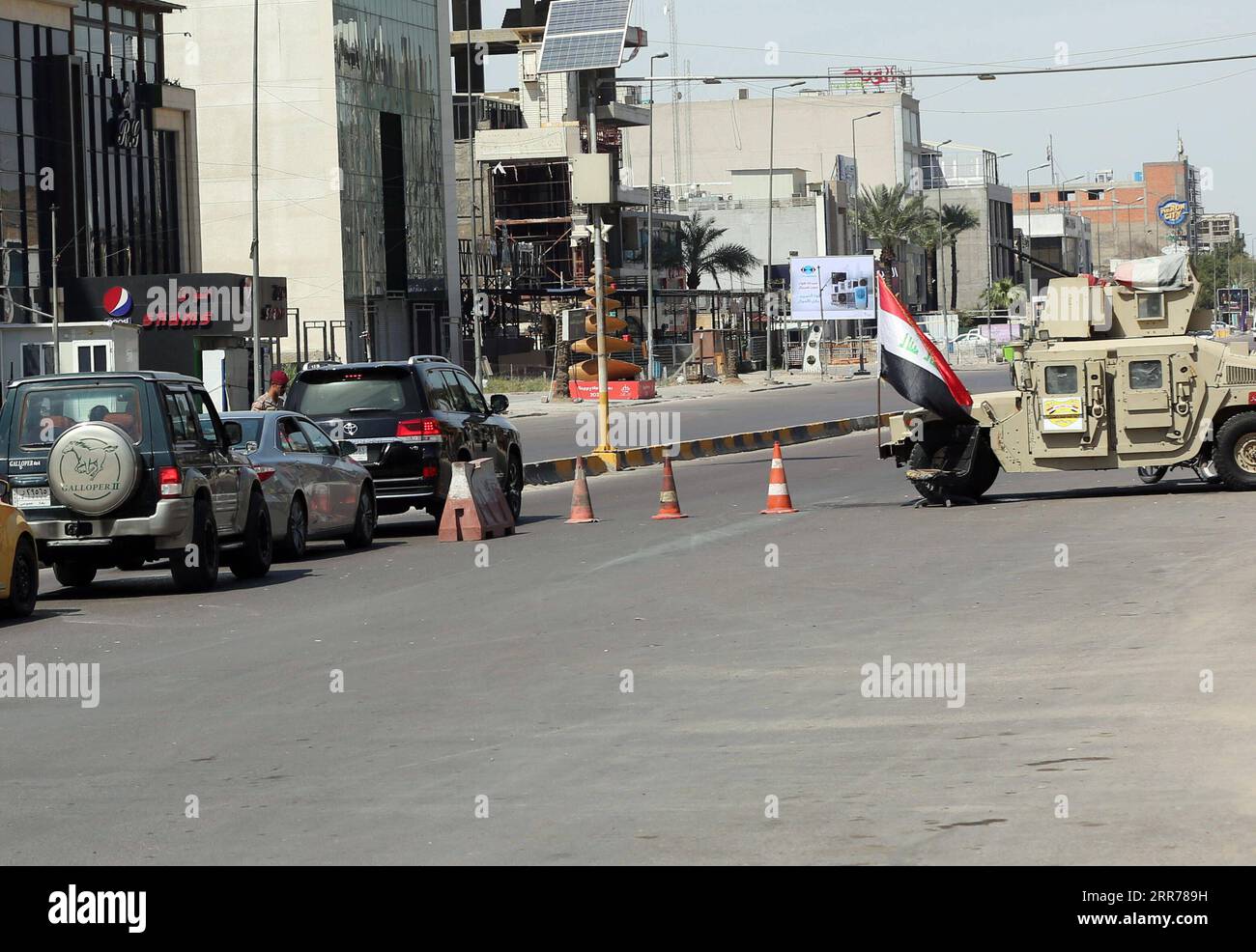 Iraqi soldier hi-res stock photography and images - Alamy