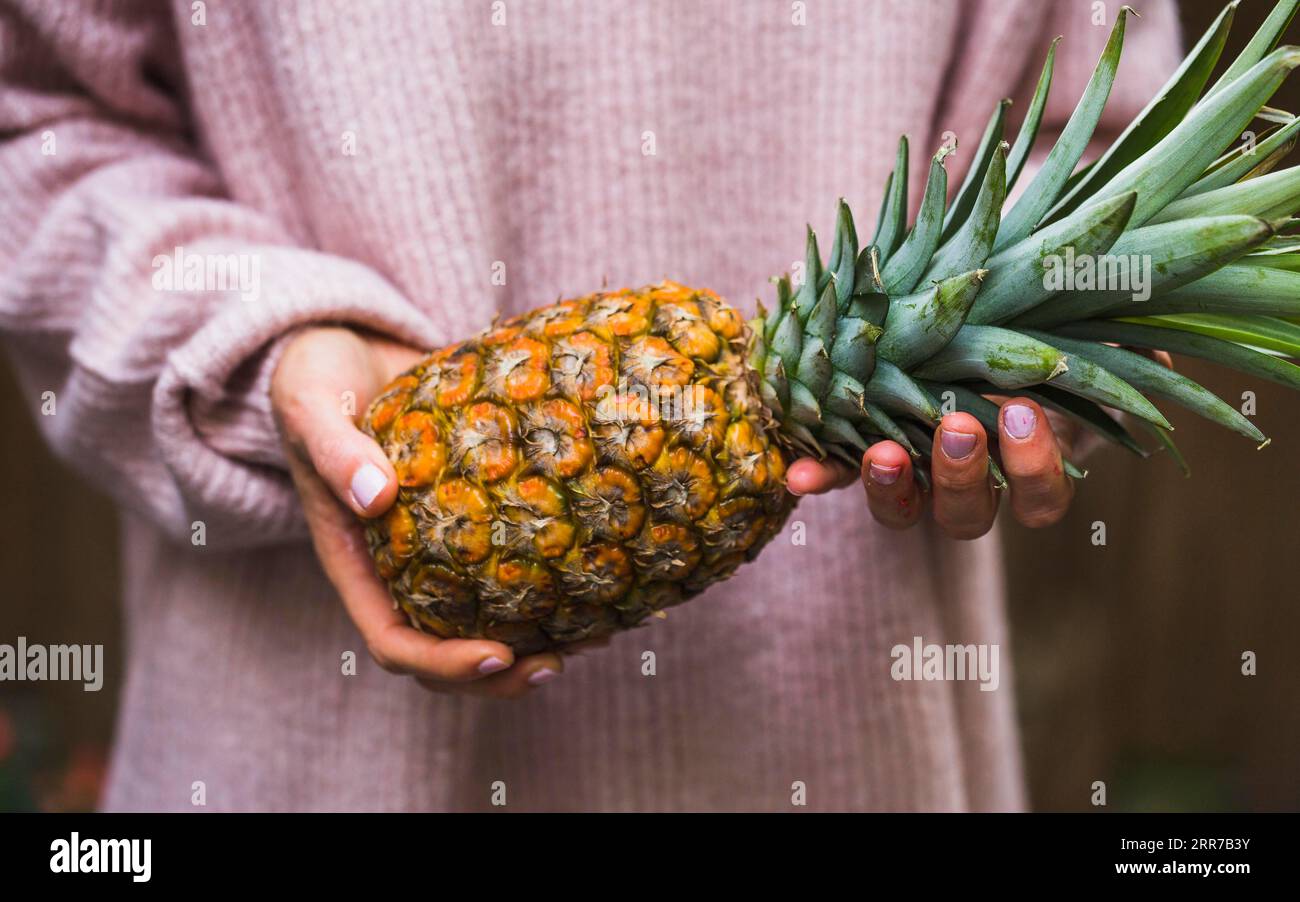 Whole person hi-res stock photography and images - Alamy