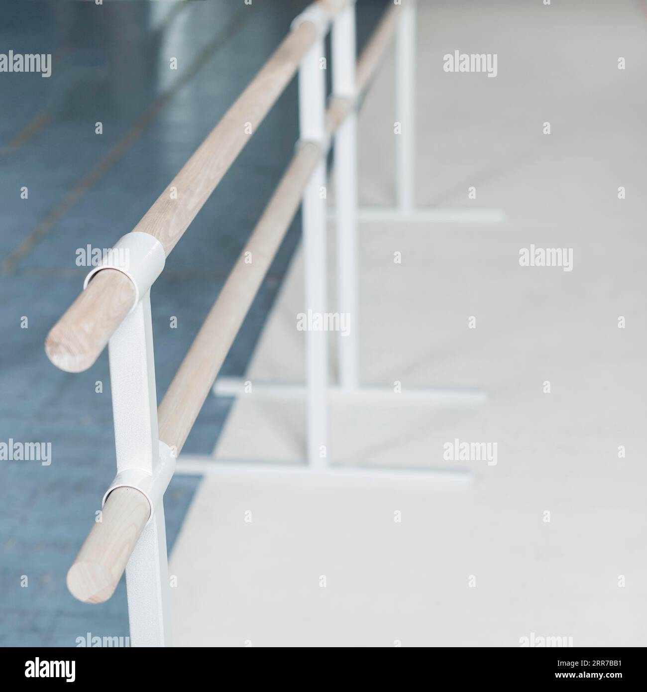 Barre rail hi-res stock photography and images - Alamy