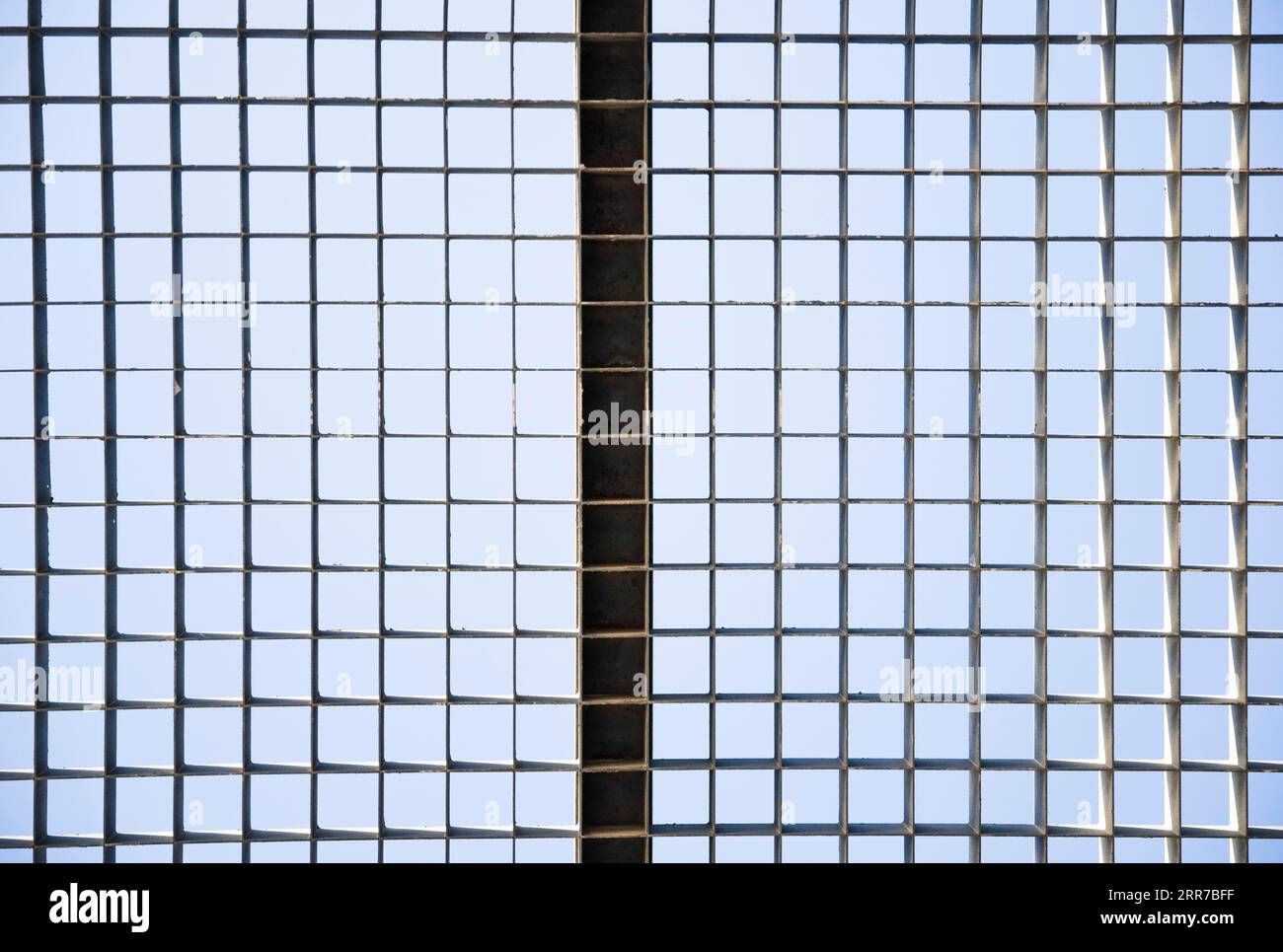 Seamless fence hi-res stock photography and images - Alamy