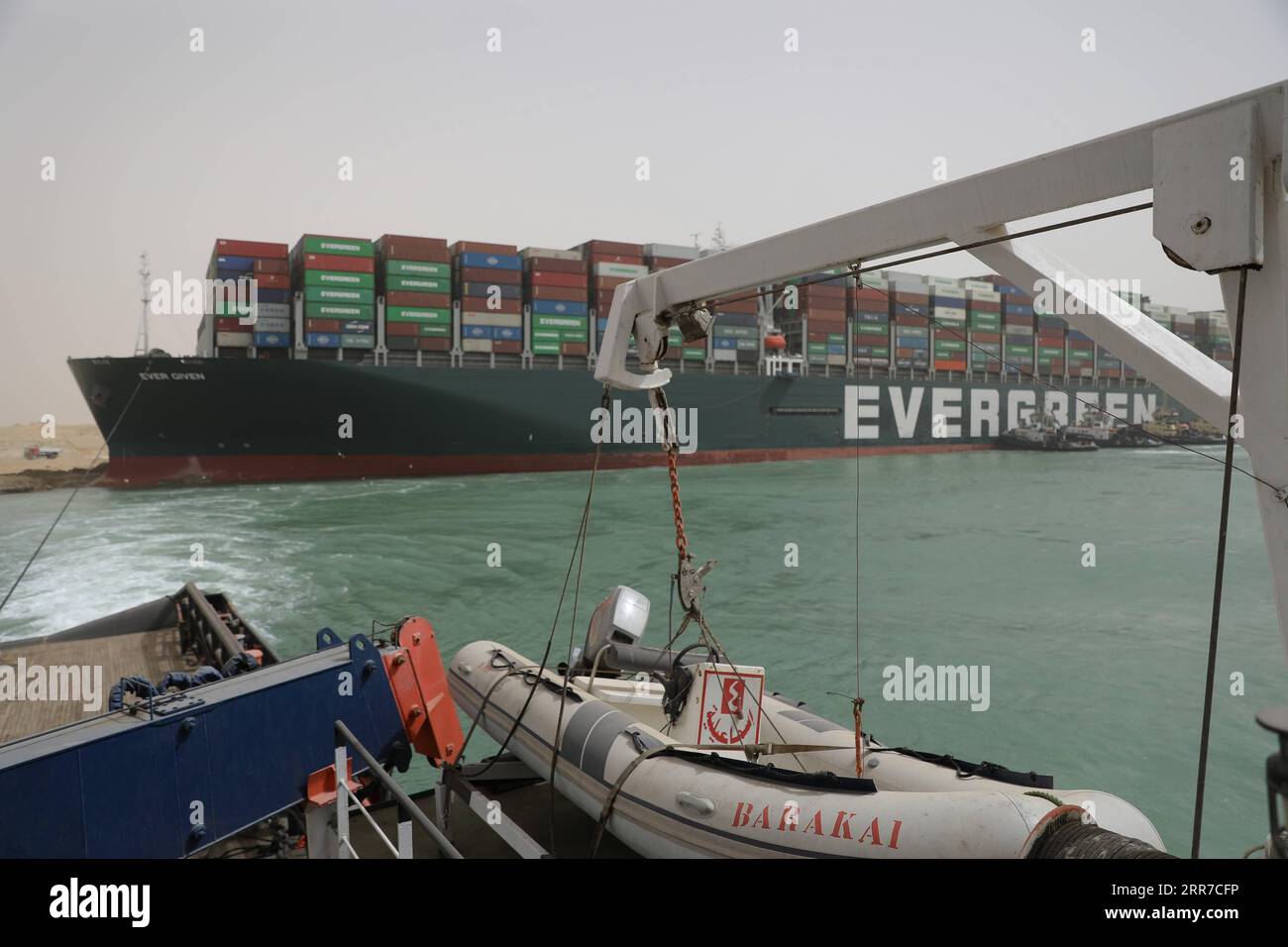 Grounded finished hi-res stock photography and images - Alamy