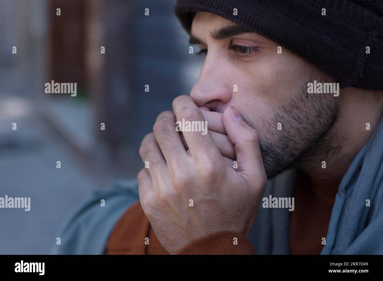 Being cold hi-res stock photography and images - Alamy