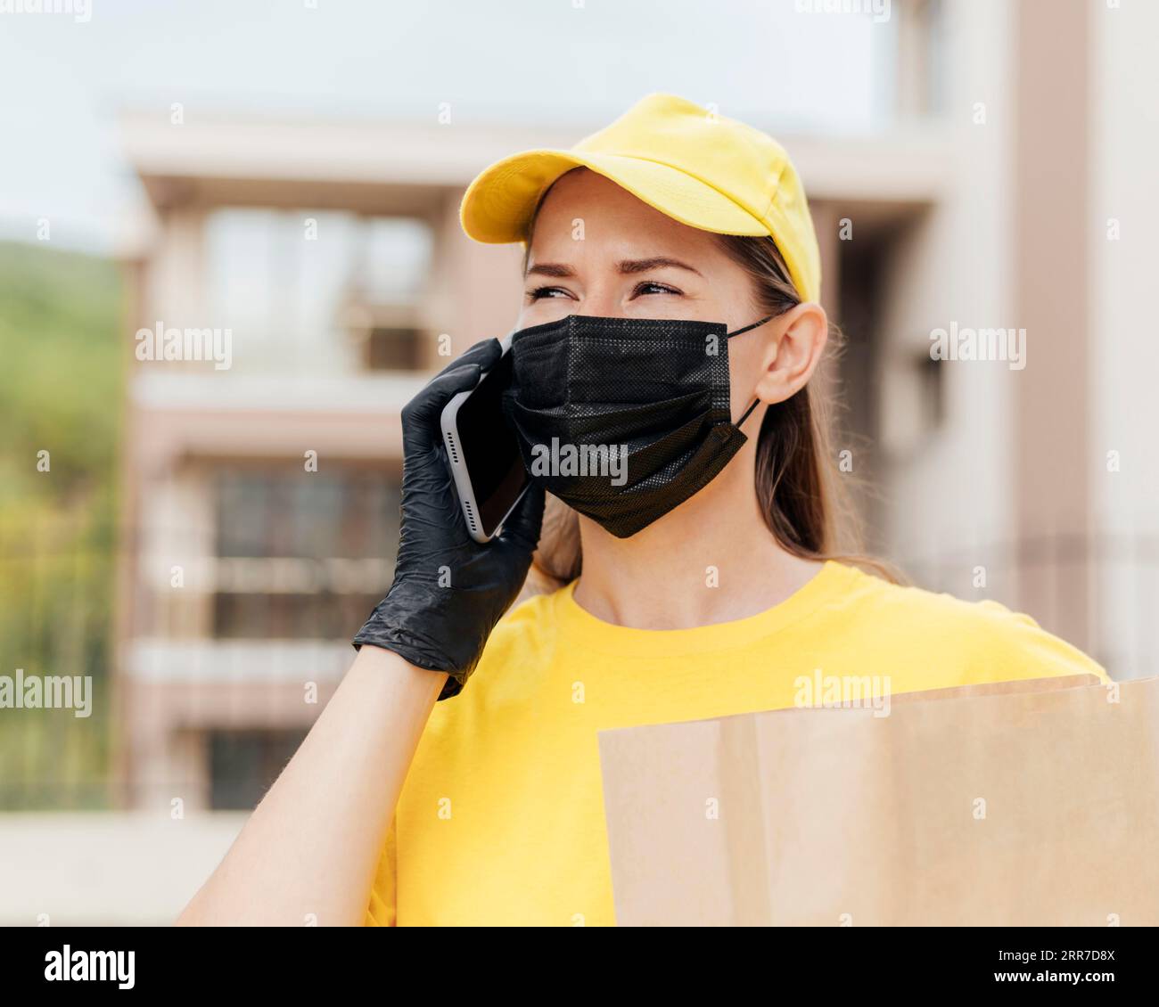 Telephone call delivery package hi-res stock photography and images - Alamy