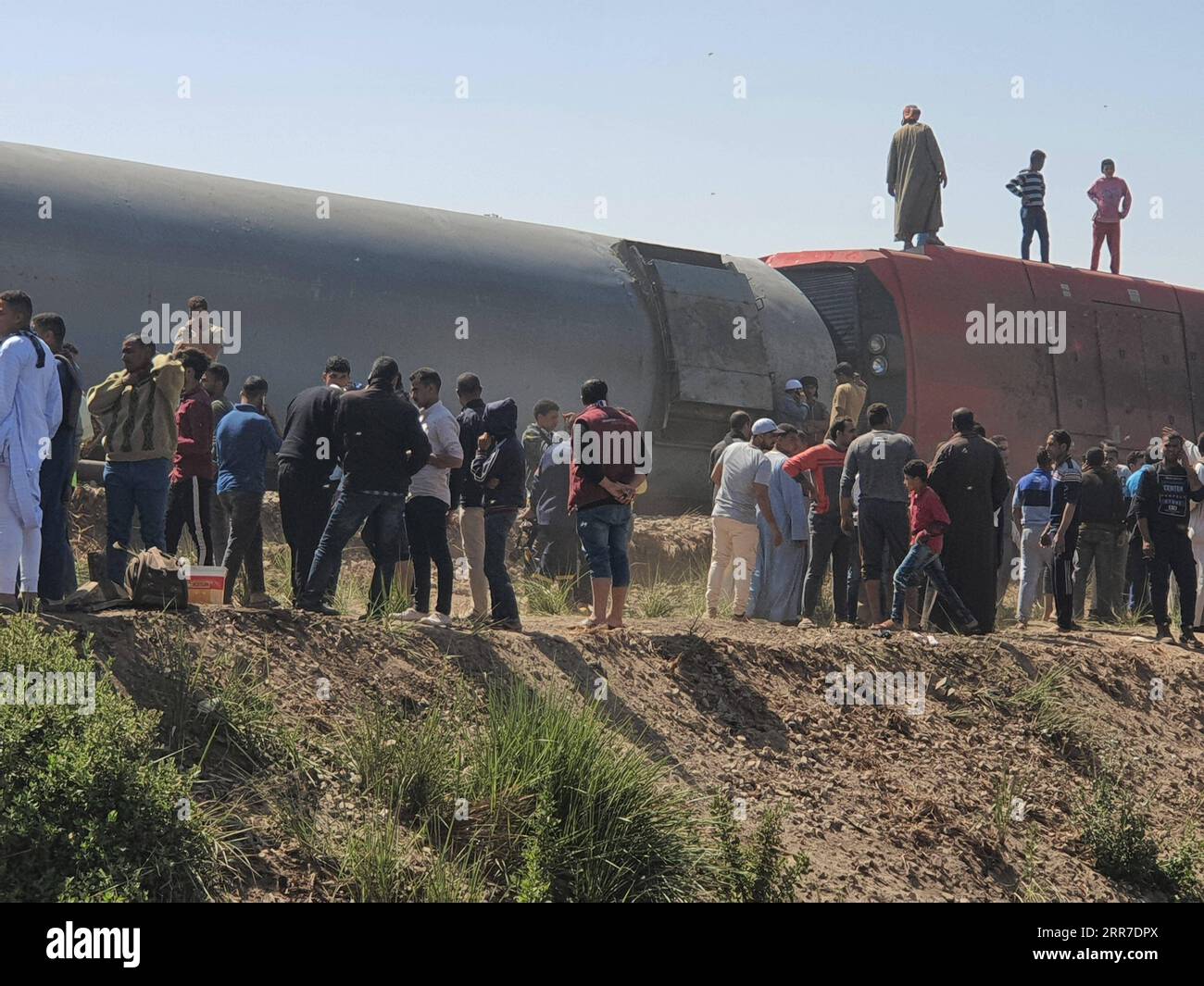 Newsegypt sohag train hi-res stock photography and images - Alamy