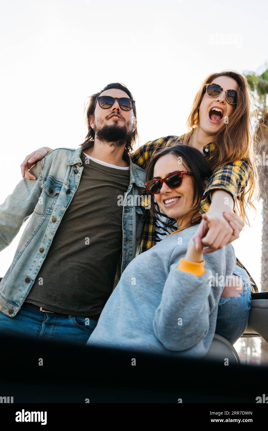 Happy smiling people having fun hi-res stock photography and images - Alamy