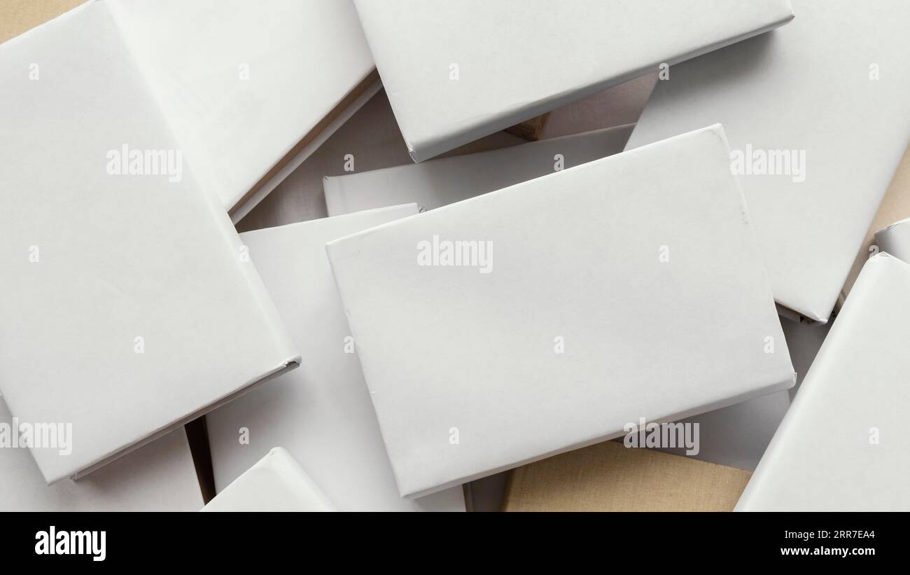 Arrangement e hi-res stock photography and images - Alamy