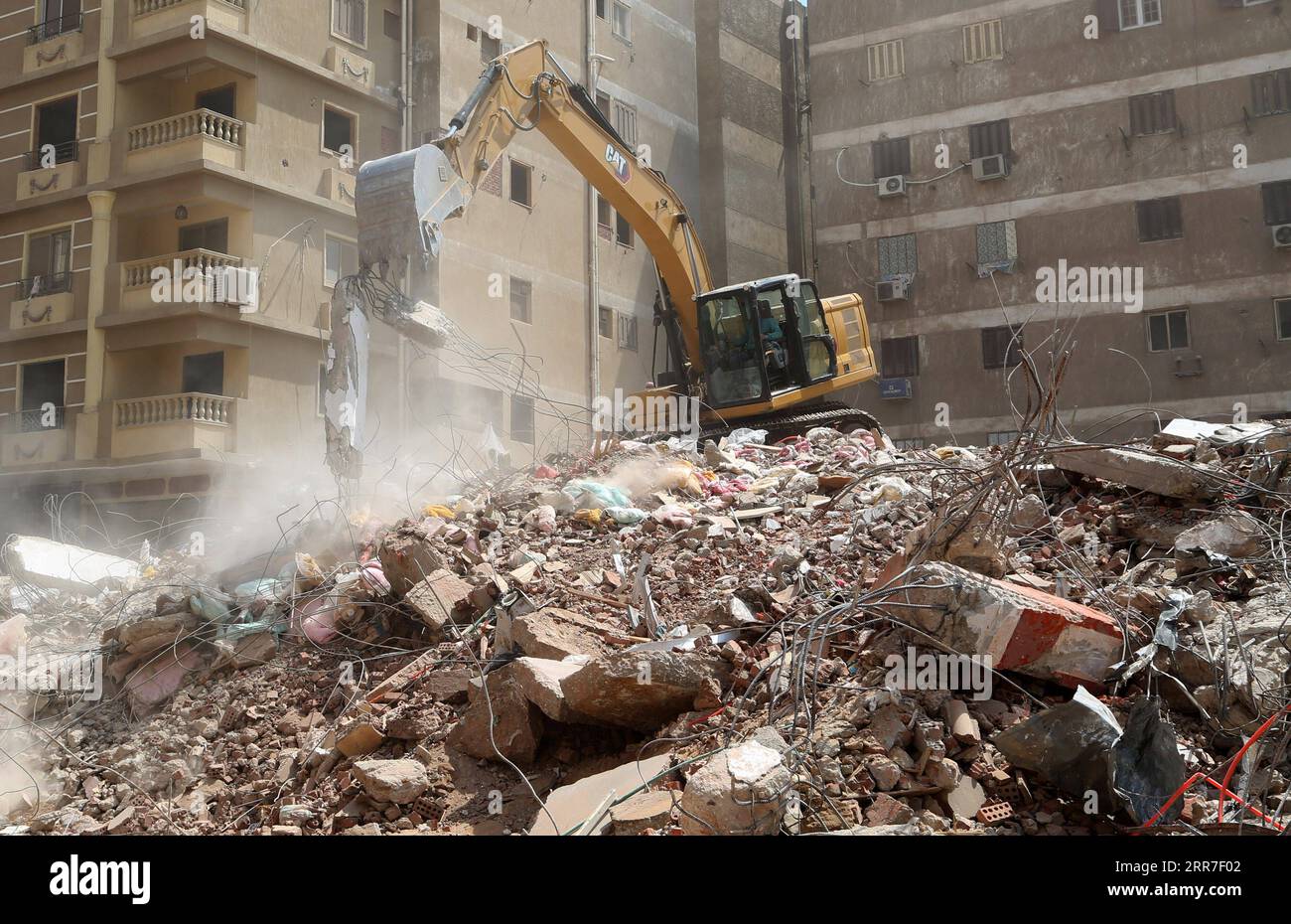 Egypt cairo building collapse hi-res stock photography and images - Alamy