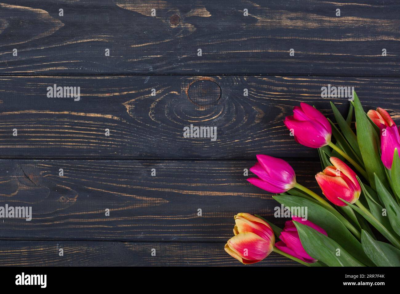 Corner flower arrangement pink hi-res stock photography and images - Alamy