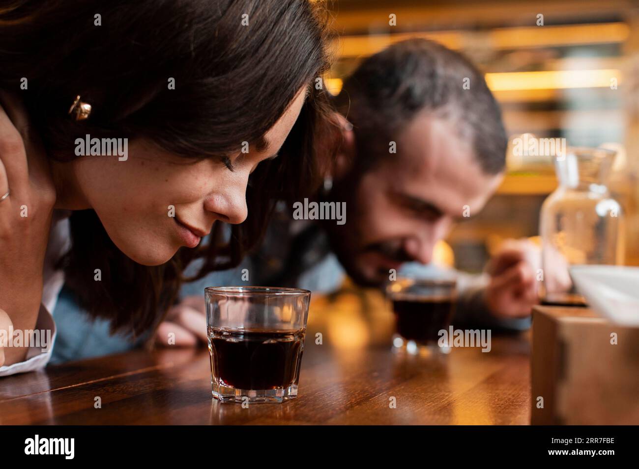 Two people kiss close up hi-res stock photography and images - Alamy