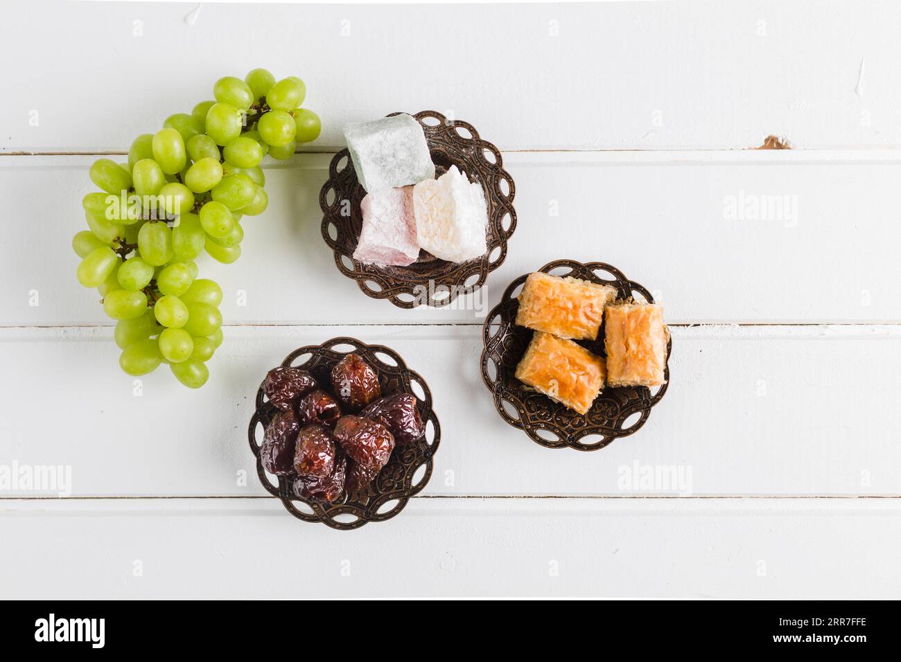 Fig sweets hi-res stock photography and images - Alamy