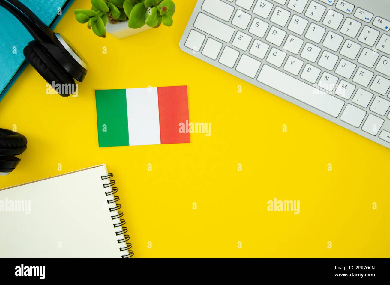 Italian flag yellow background Stock Photo - Alamy