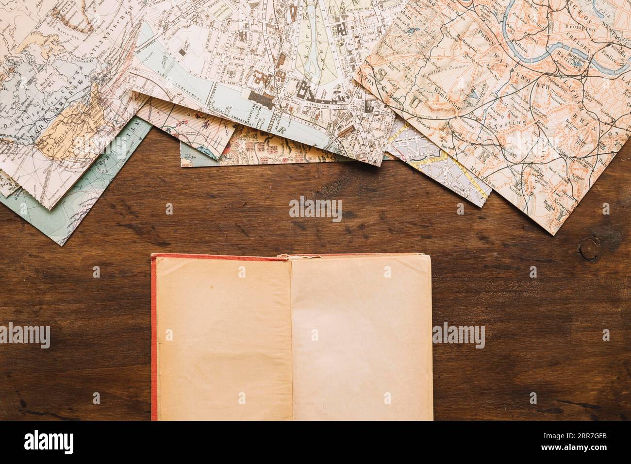Vintage maps hi-res stock photography and images - Alamy