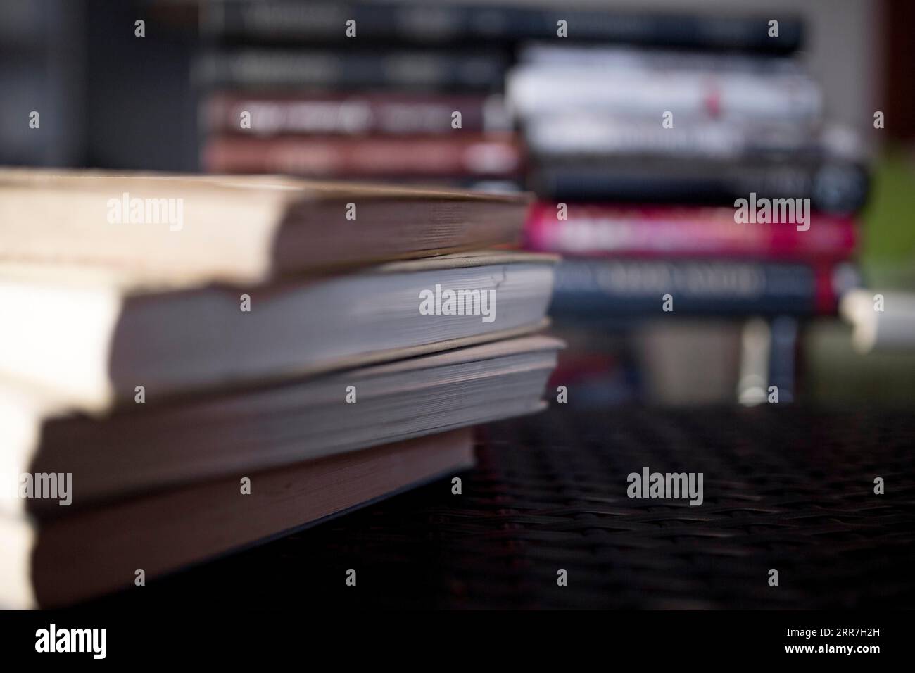 Tabletop book hi-res stock photography and images - Alamy