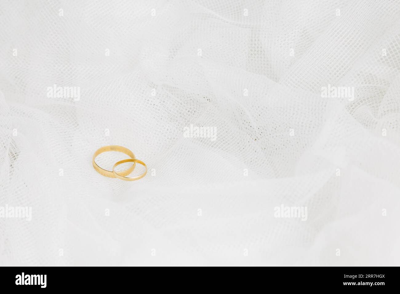 Embellished veil hi-res stock photography and images - Alamy