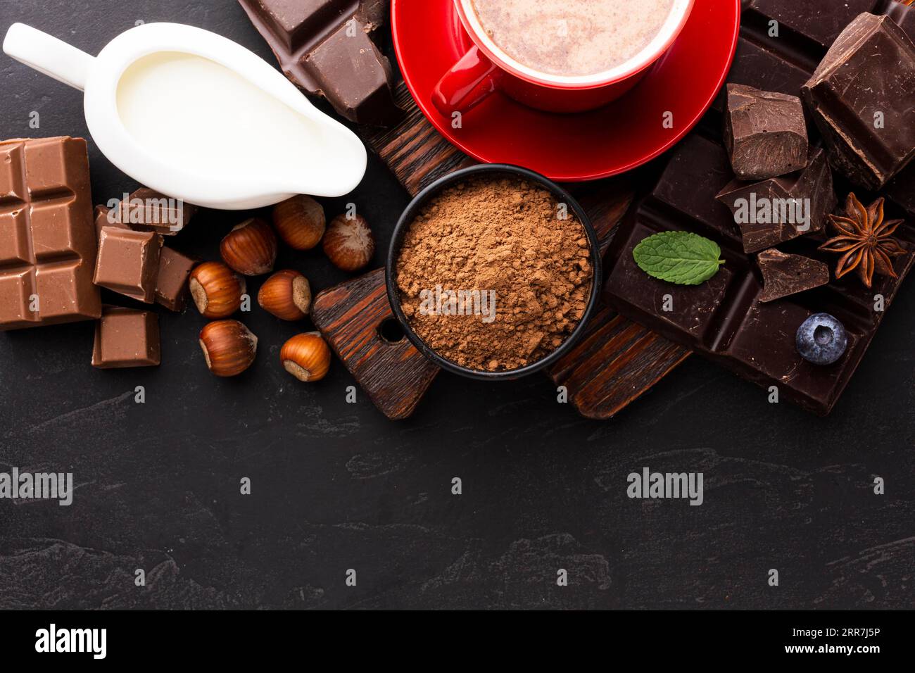 Cocoa powder with milk Stock Photo - Alamy
