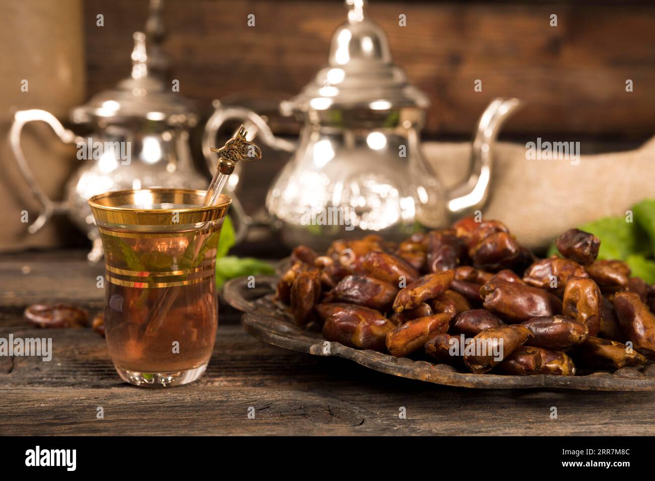 Offer date hi-res stock photography and images - Alamy