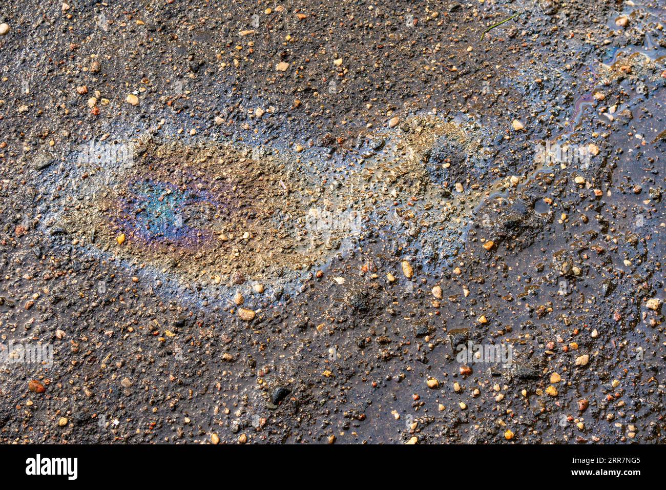 Oil leak from car hi-res stock photography and images - Alamy