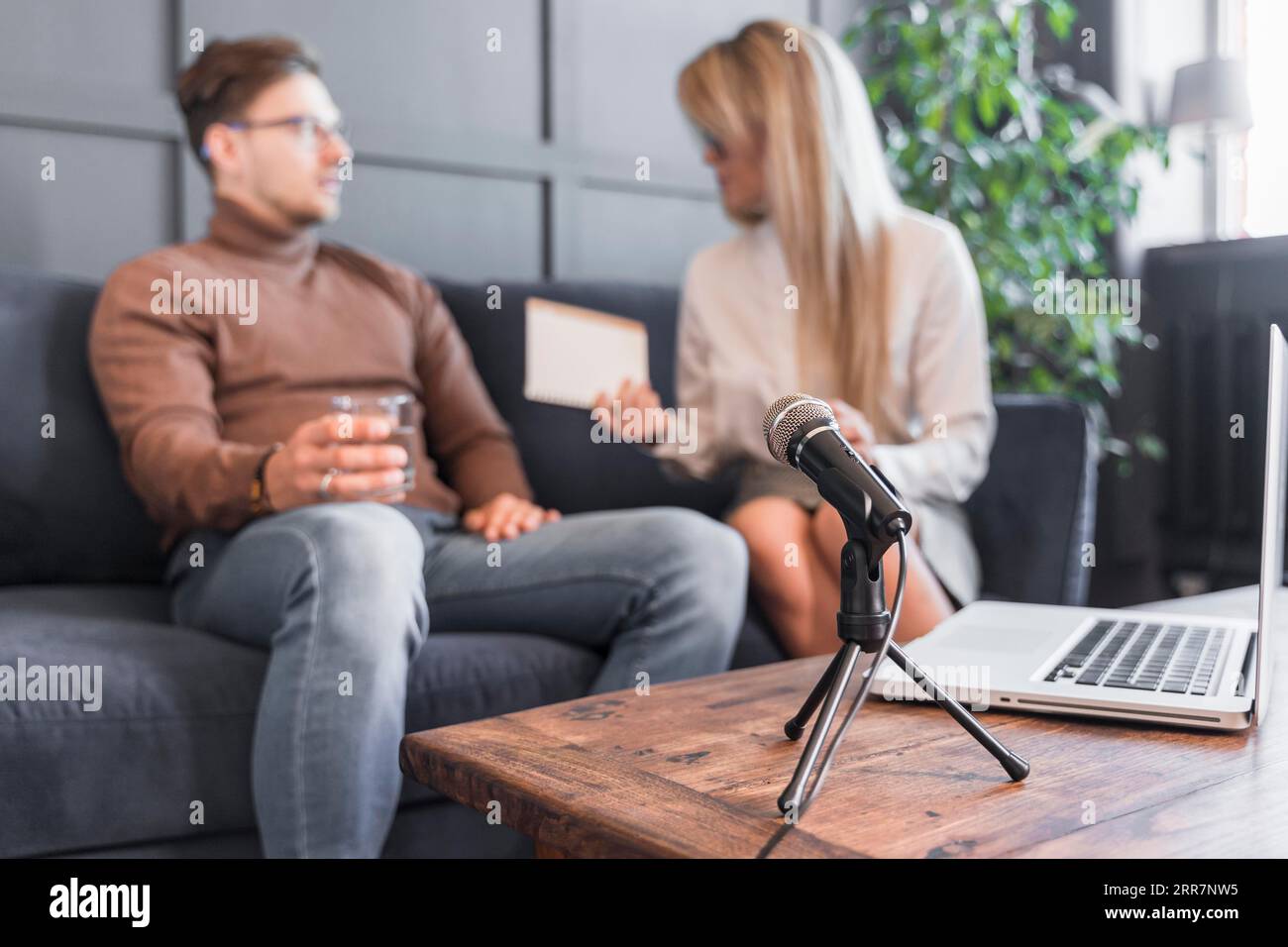 Taking interview survey hi-res stock photography and images - Alamy