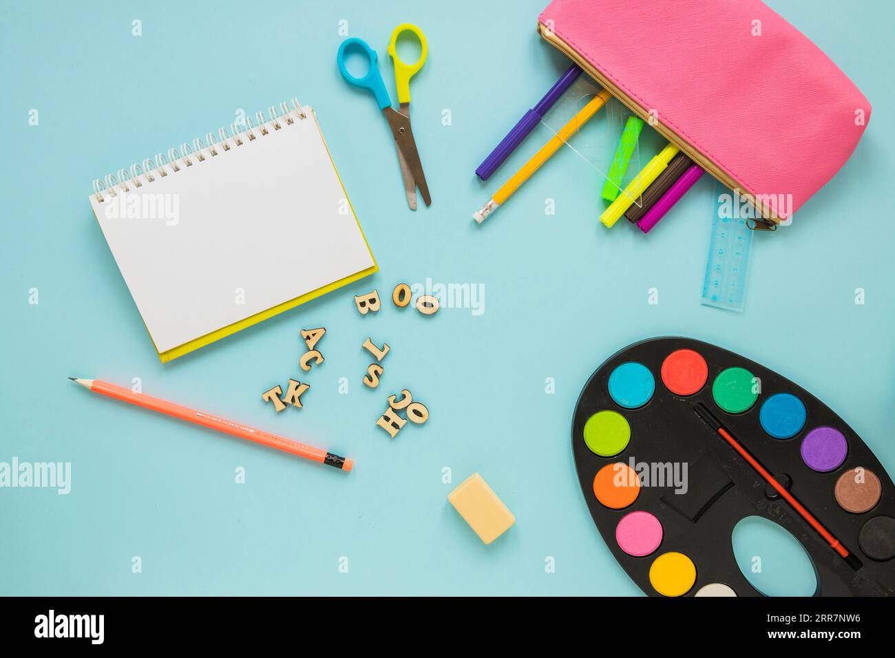 Writing implements laid random way Stock Photo - Alamy