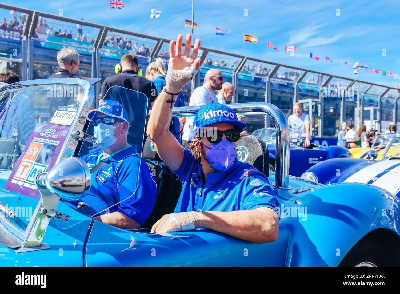 MELBOURNE, AUSTRALIA, APRIL 10: Fernando Alonso in the drivers parade ...