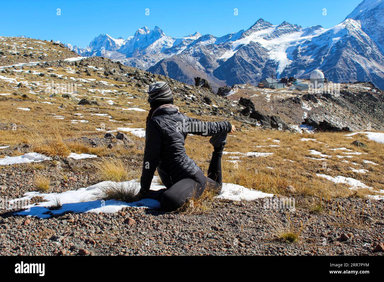 Girl poses on high mountain hi-res stock photography and images - Alamy