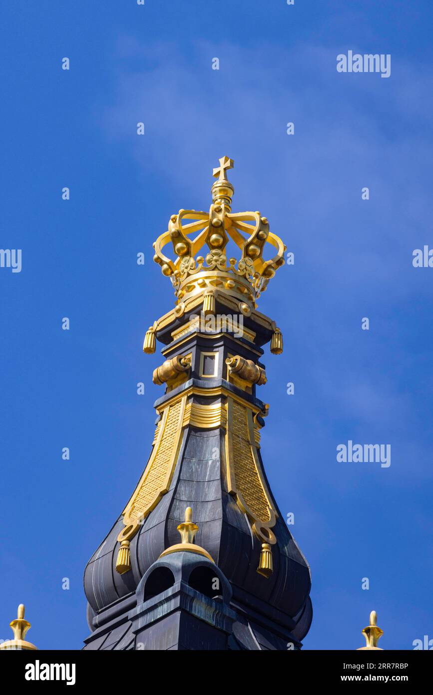 Saxon crown hi-res stock photography and images - Alamy