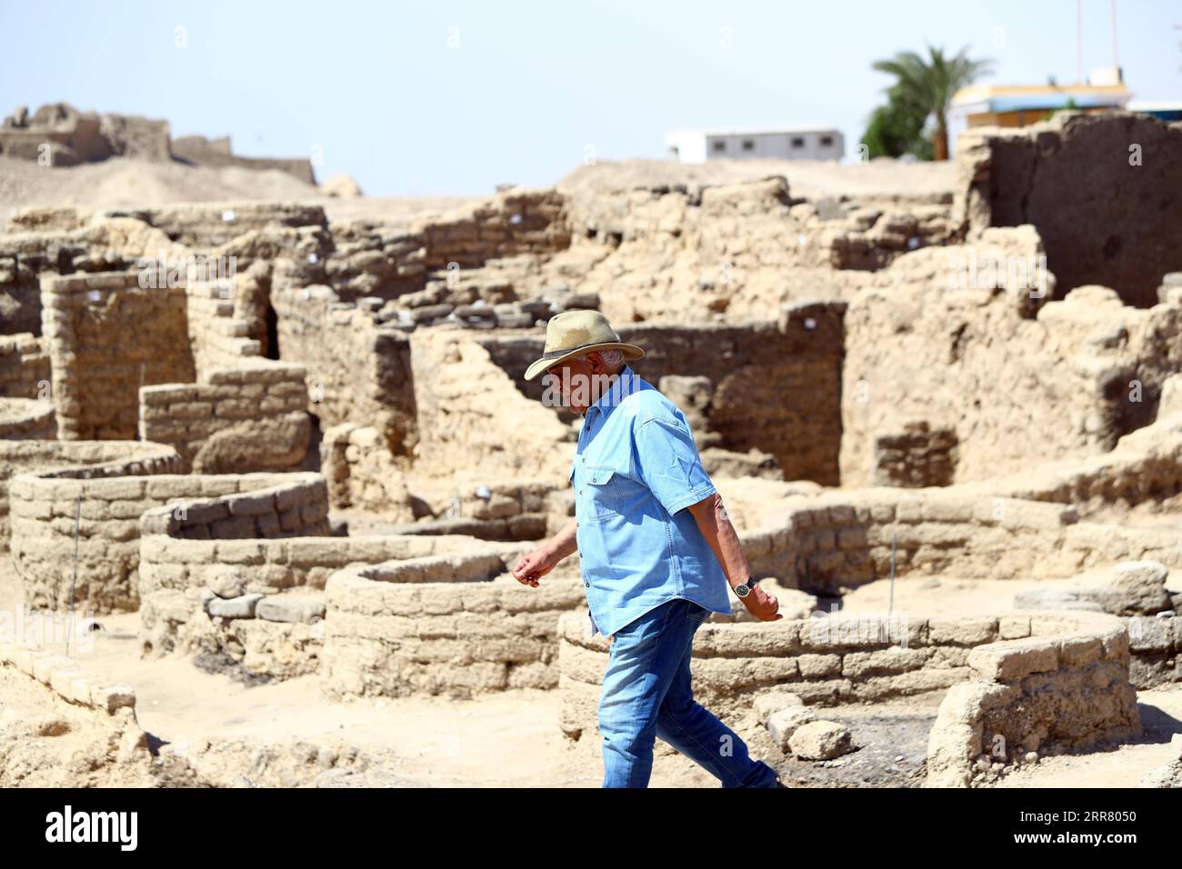 Aten 2021 hi-res stock photography and images - Alamy