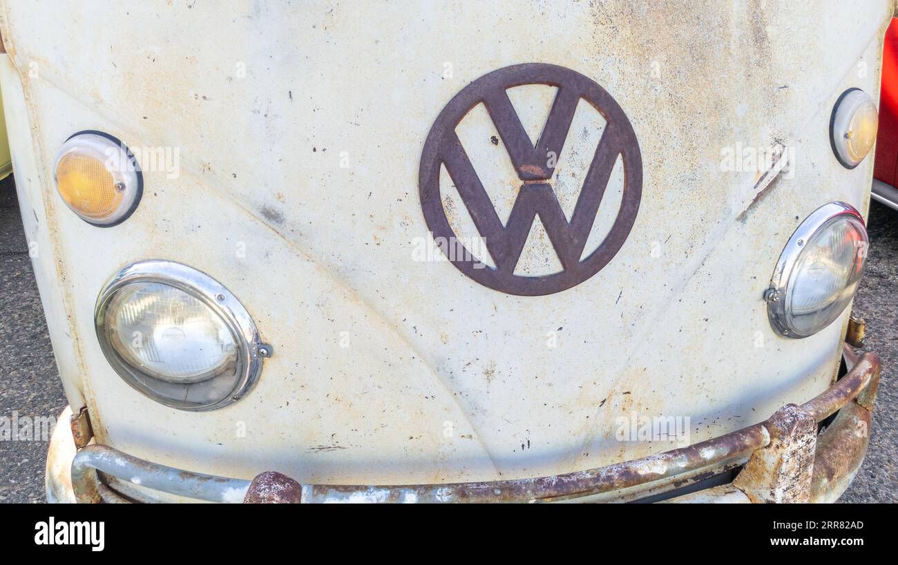 Type 2 micro bus hi-res stock photography and images - Alamy