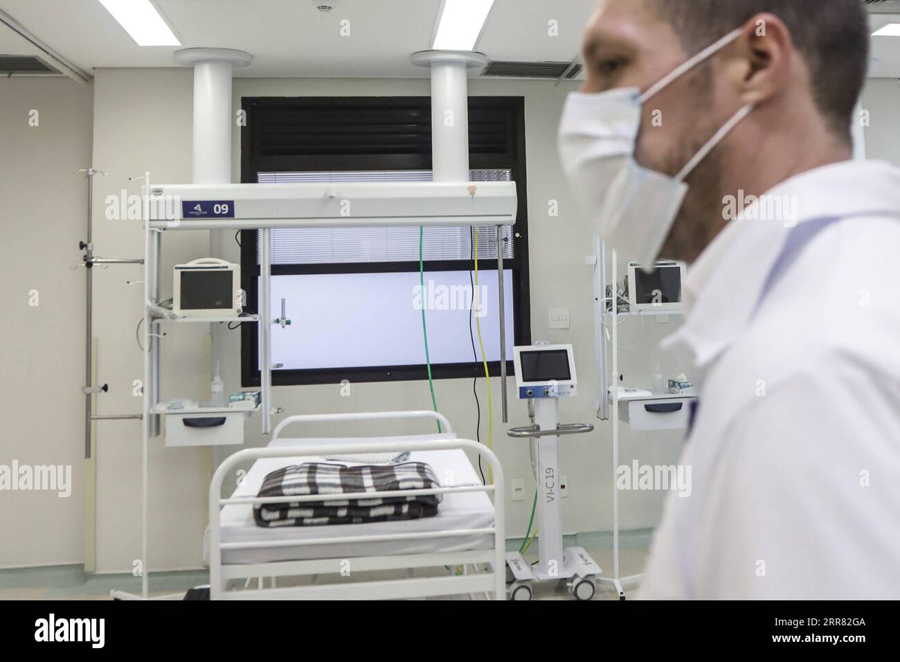 Brazil hospital bed hi-res stock photography and images - Alamy