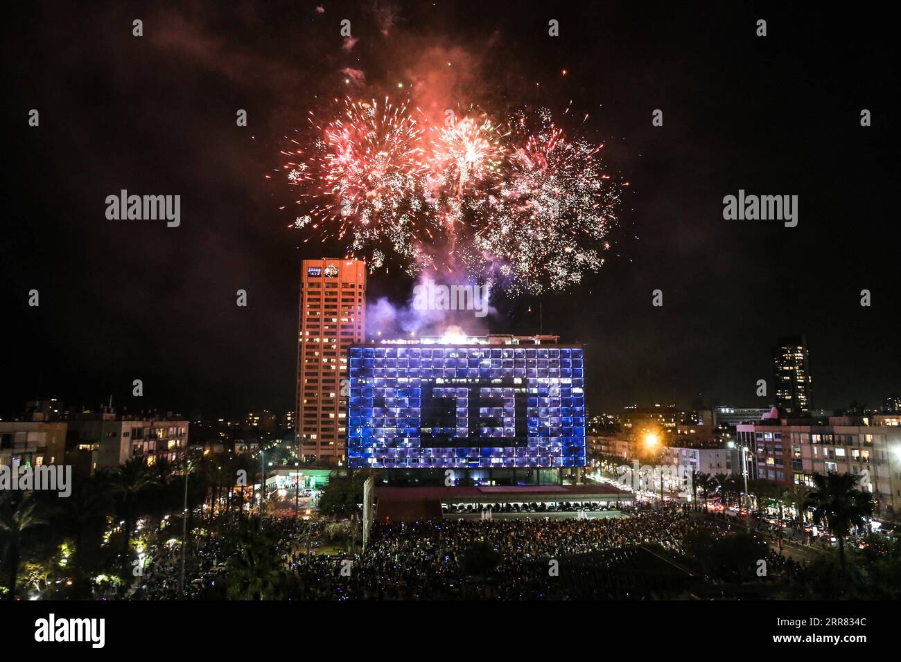 Independence day israel fireworks hi-res stock photography and images ...